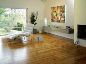 Les avantages d'avoir un parquet en pin - Le Grenier à pin